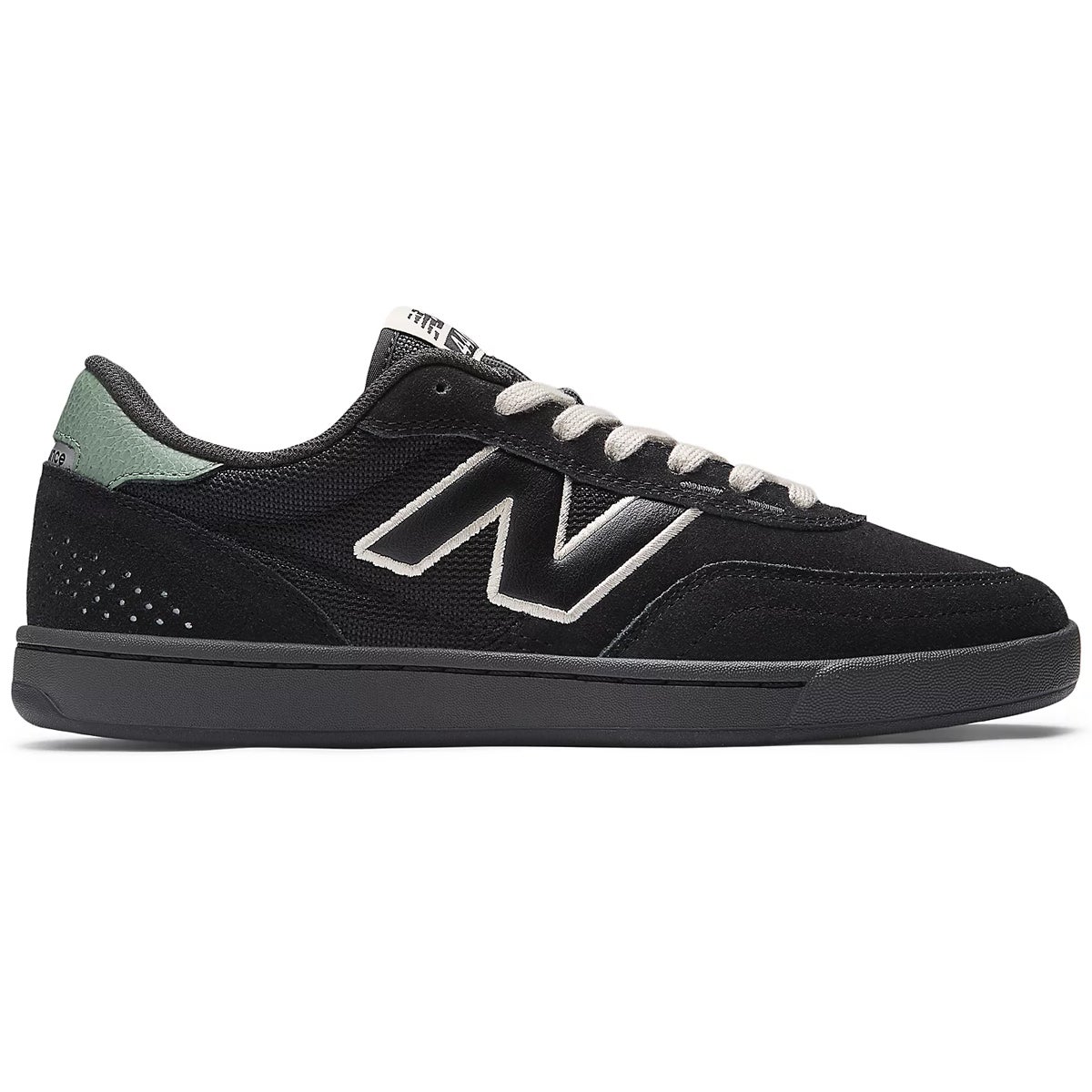 NB Numeric 440 V2 Shoe in Black/Black | Boardertown JP