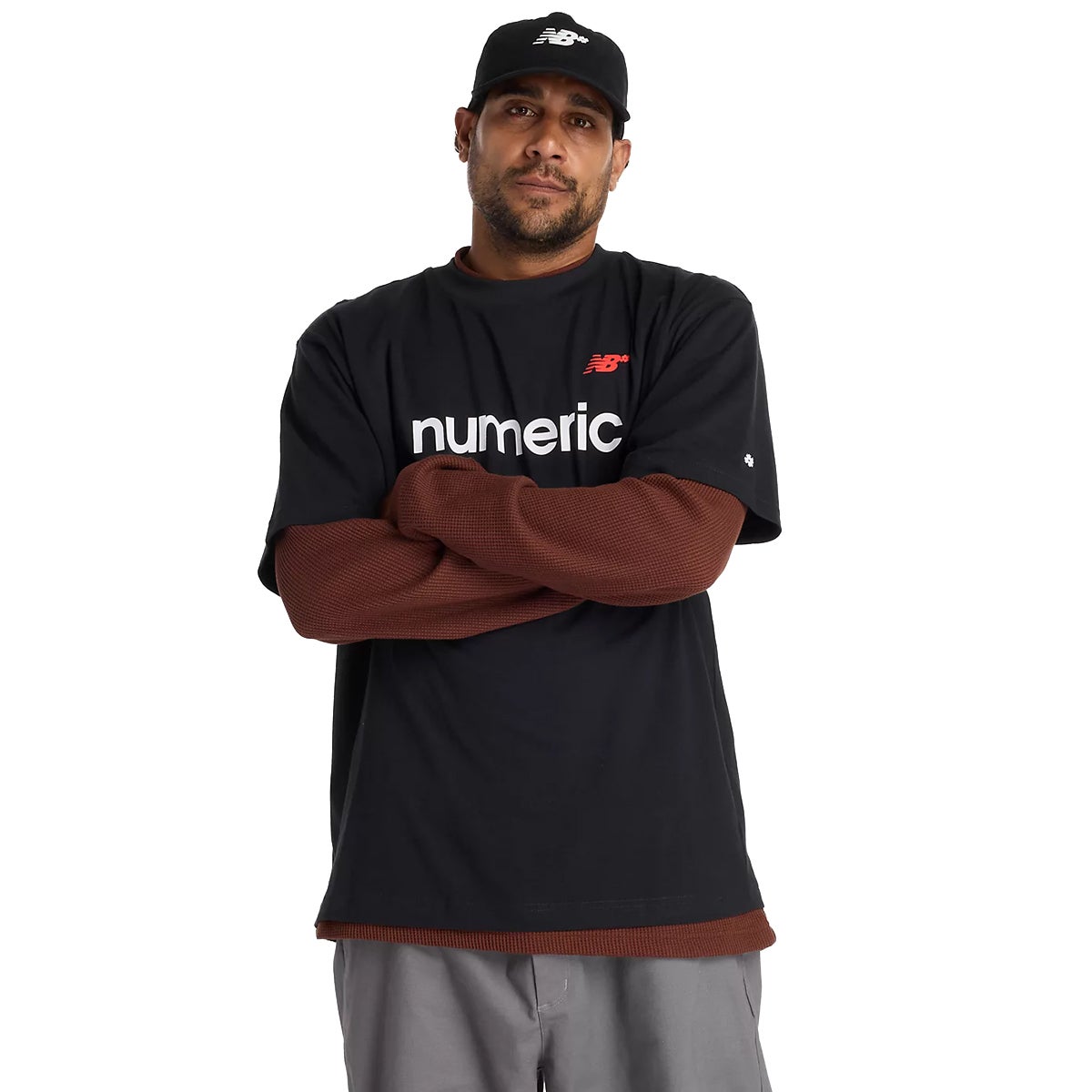 NB Numeric Linear Logo T-Shirt in Black | Boardertown
